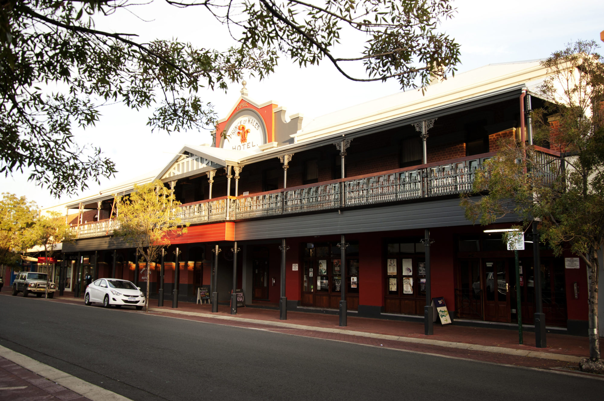 Prince of Wales Hotel | Affordable Perth Accommodation - Pub Rooms ...
