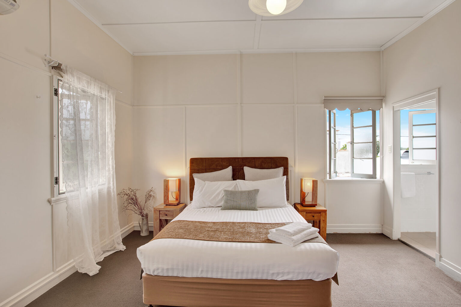 Kenilworth Hotel & Brewery - Pub Rooms Directory