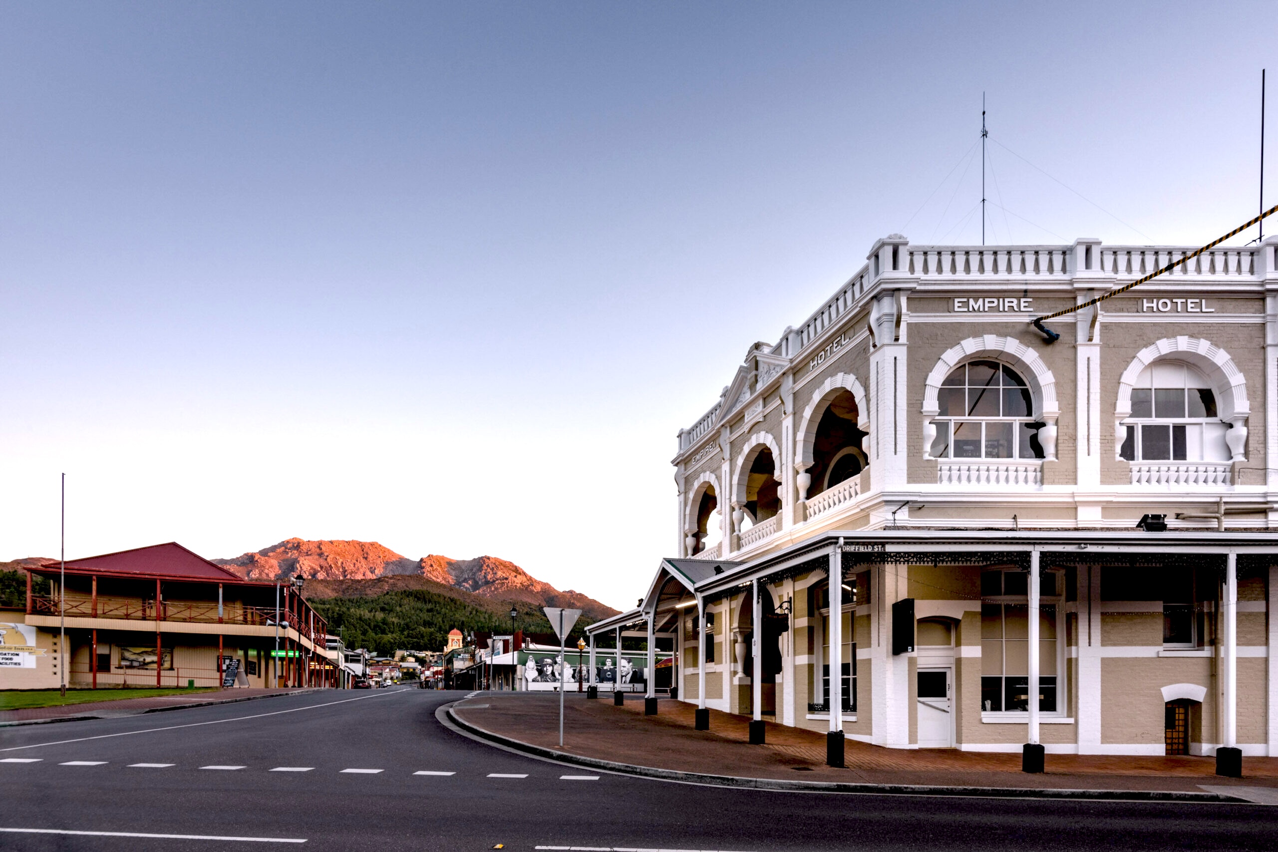 Pub & Hotel Accommodation in Australia - budget friendly travel